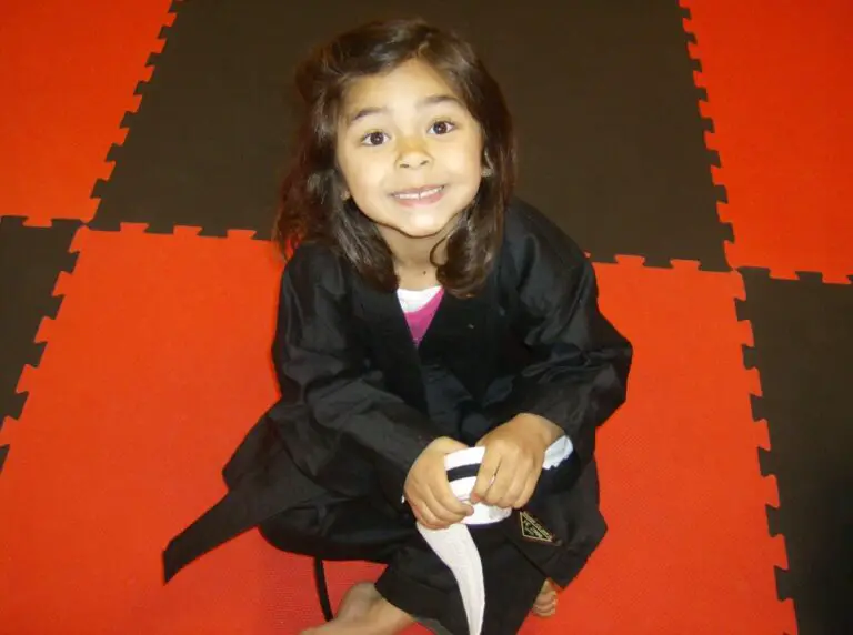 Why Does Your Toddler Shake When Excited? Here’s the Answer – Little ...